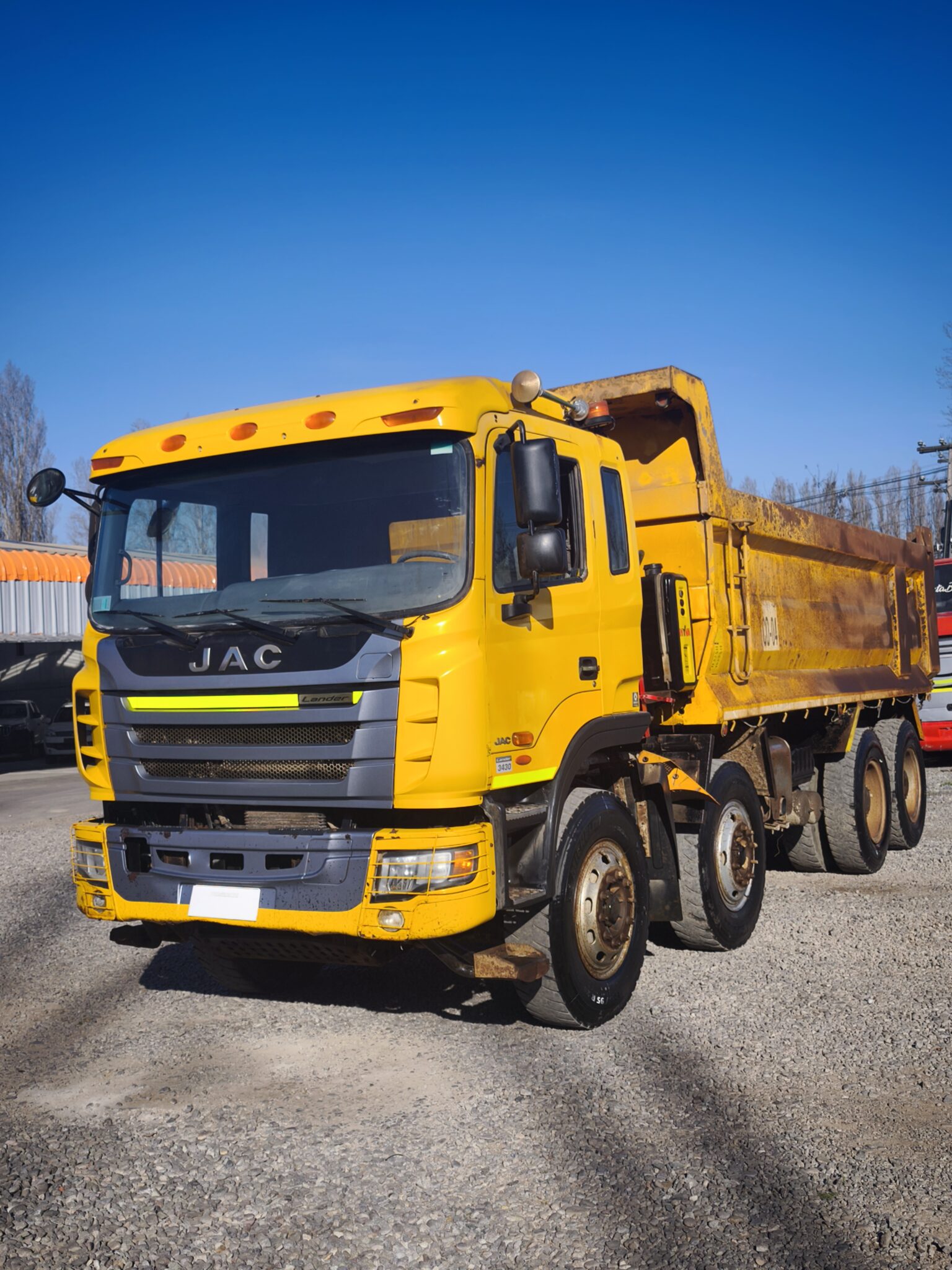 CAMIÓN TOLVA JAC LANDER HFC 3430 – 2020 – maqsale